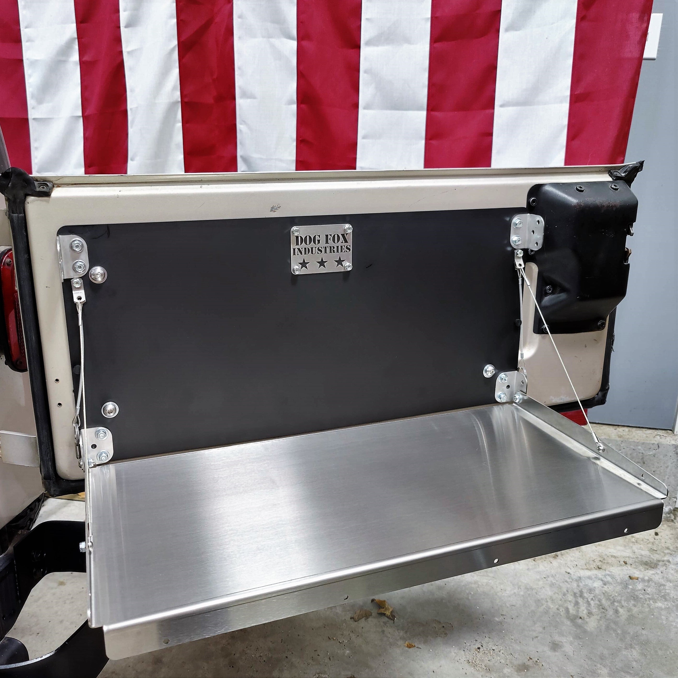 Tailgate Table for Jeep Wrangler YJ (FREE SHIPPING) – Dog Fox Industries